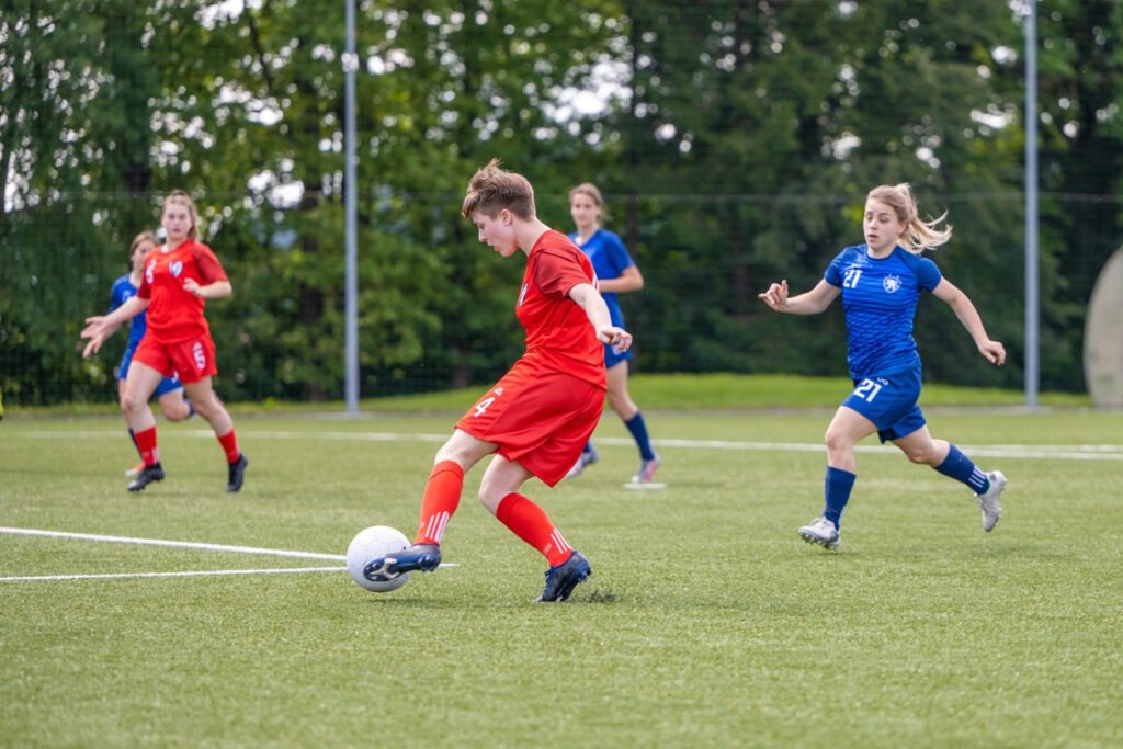 Importance of Extracurriculars in Student Life